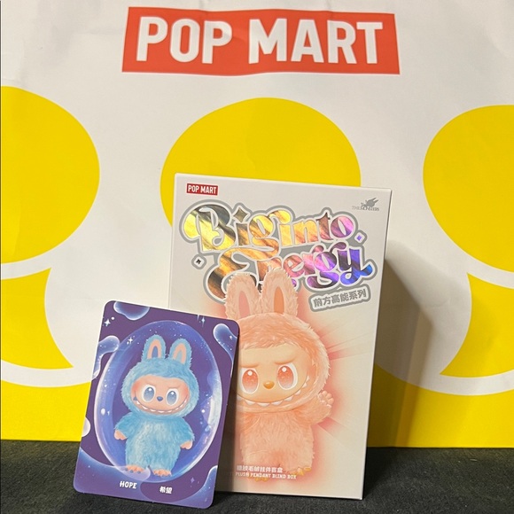 POP MART | Accessories | Pop Mart Labubu Big Into Energy Figure Hope ...